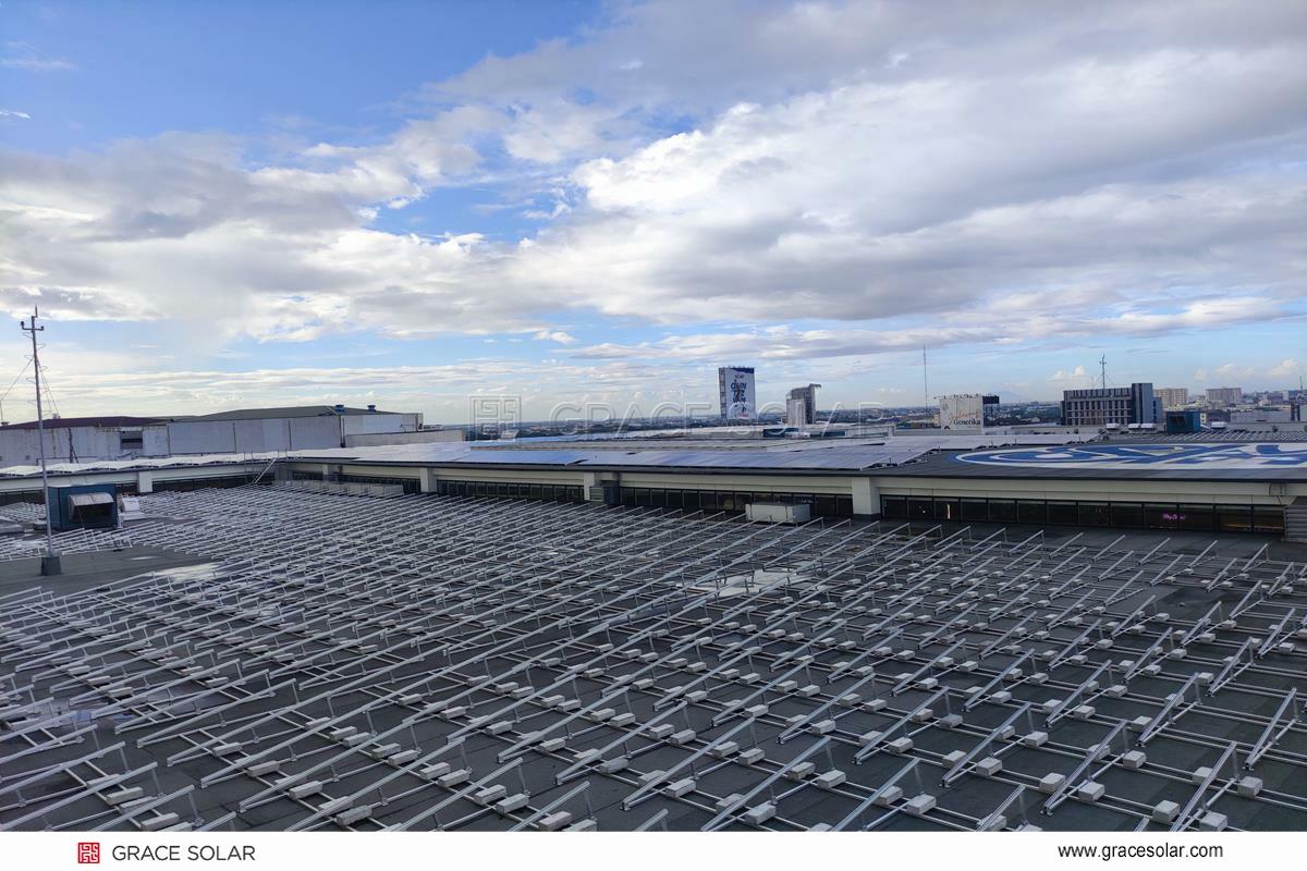 Revolución Solar en Techos: Cómo los Tejados de Hojalata Generan ...